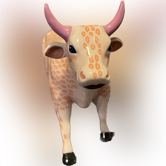 Westland Giftware | Other | Cow Parade Smooch 983 | Poshmark